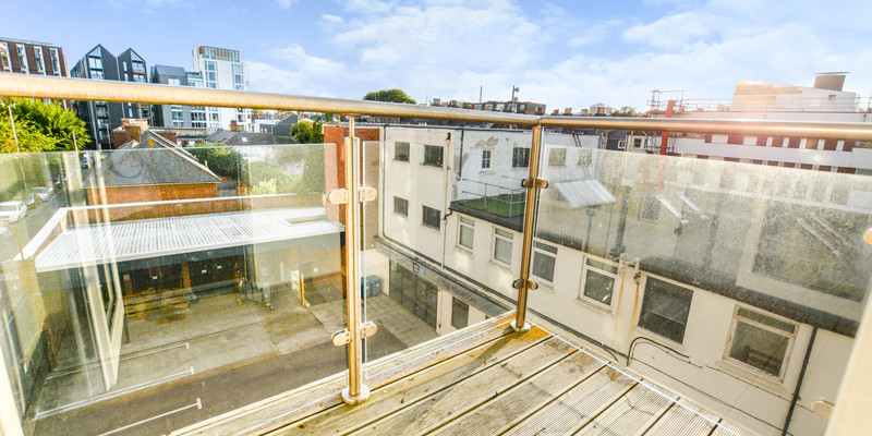 Whoobid Property Auctions: UK Property Auctioneers