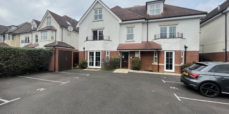 Whoobid Property Auctions: UK Property Auctioneers